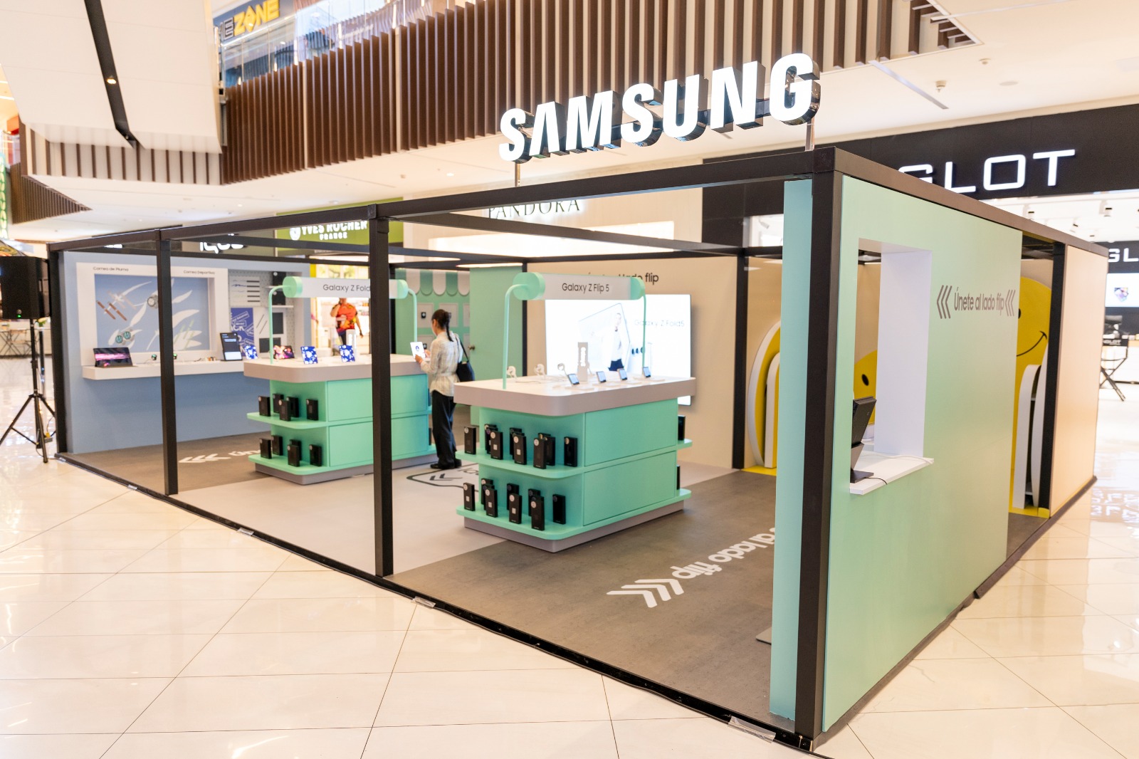 Innovación y Exclusividad: Samsung Abre su Pop Up Store